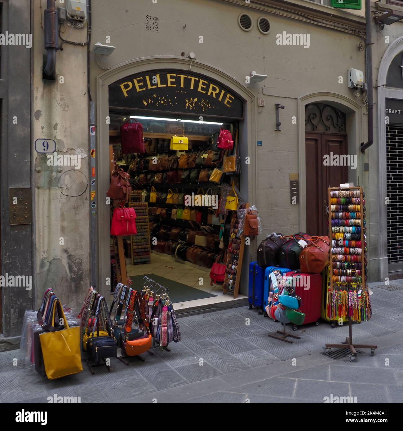 Colourful leather goods italy hi-res stock photography and images - Alamy