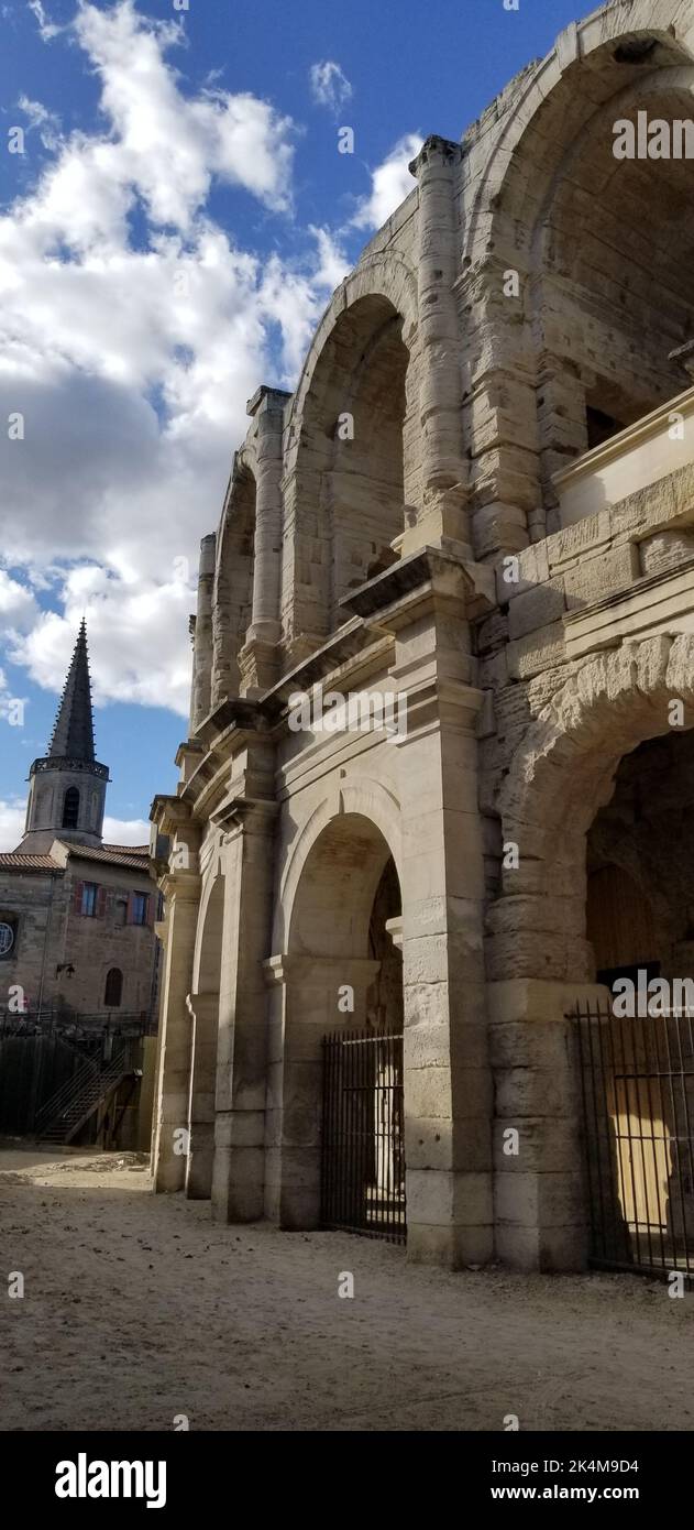 Arles amphitheatre structure hi-res stock photography and images - Alamy