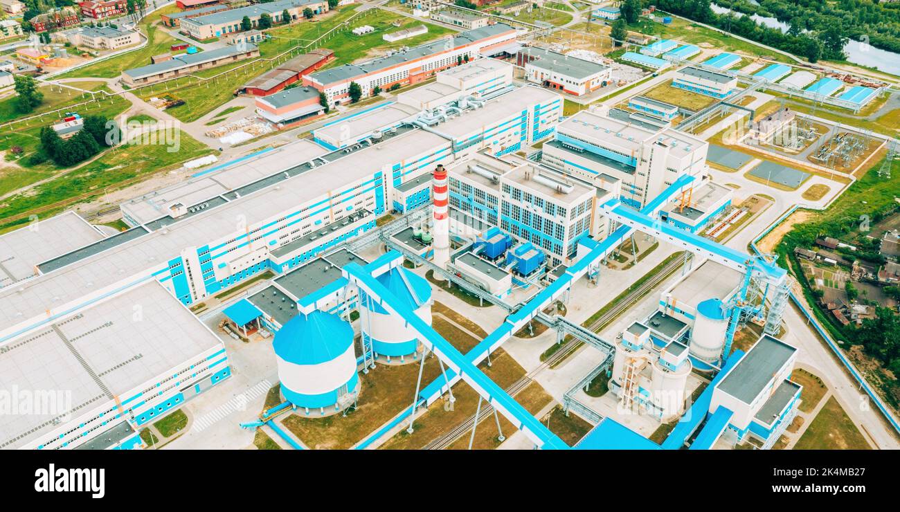 Modern birds hi-res stock photography and images - Alamy