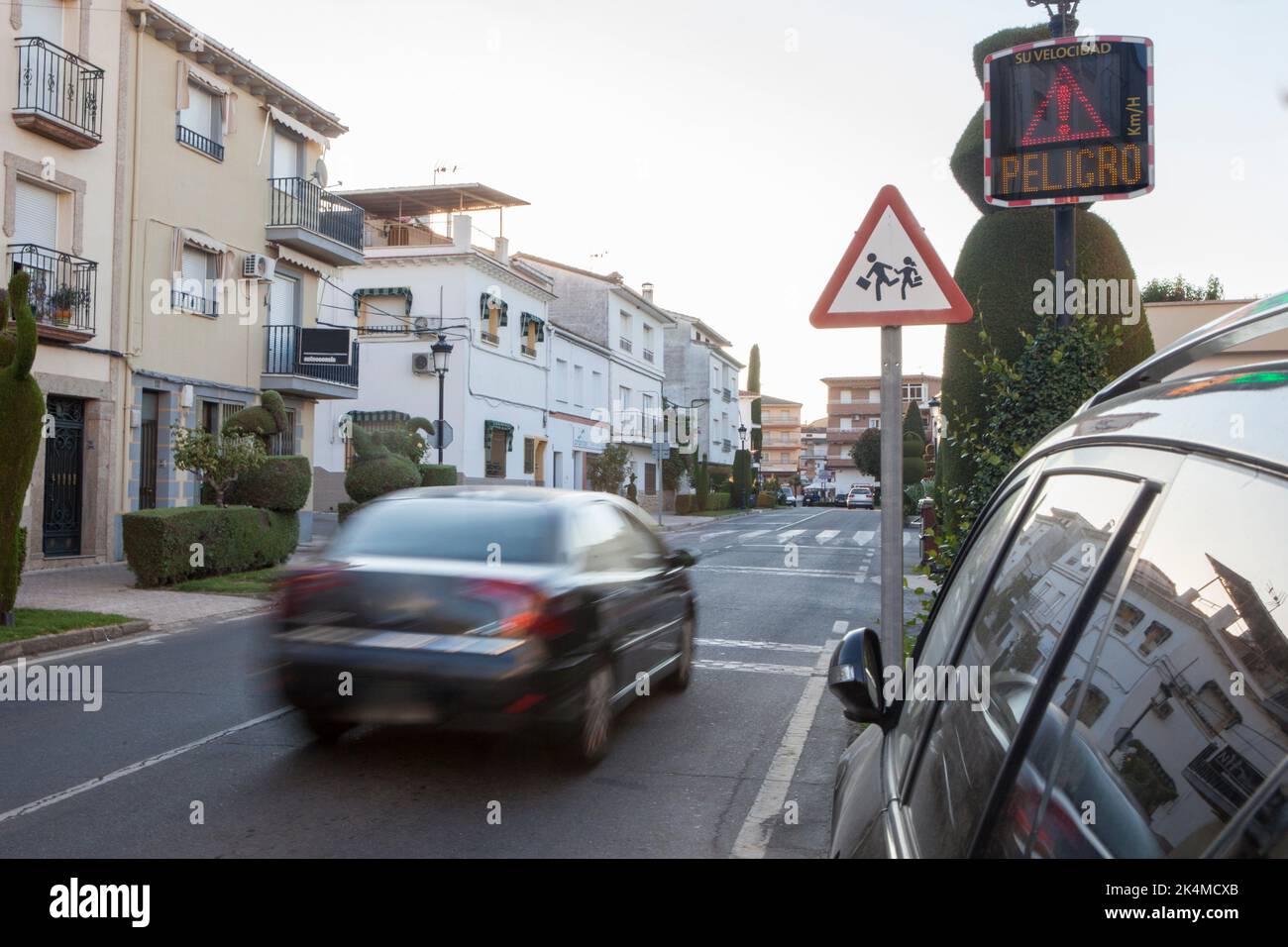 Radar speed sign hi-res stock photography and images - Alamy