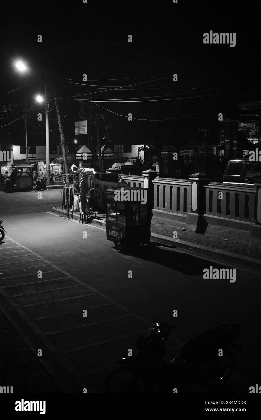 Black and white food cart hi-res stock photography and images - Alamy