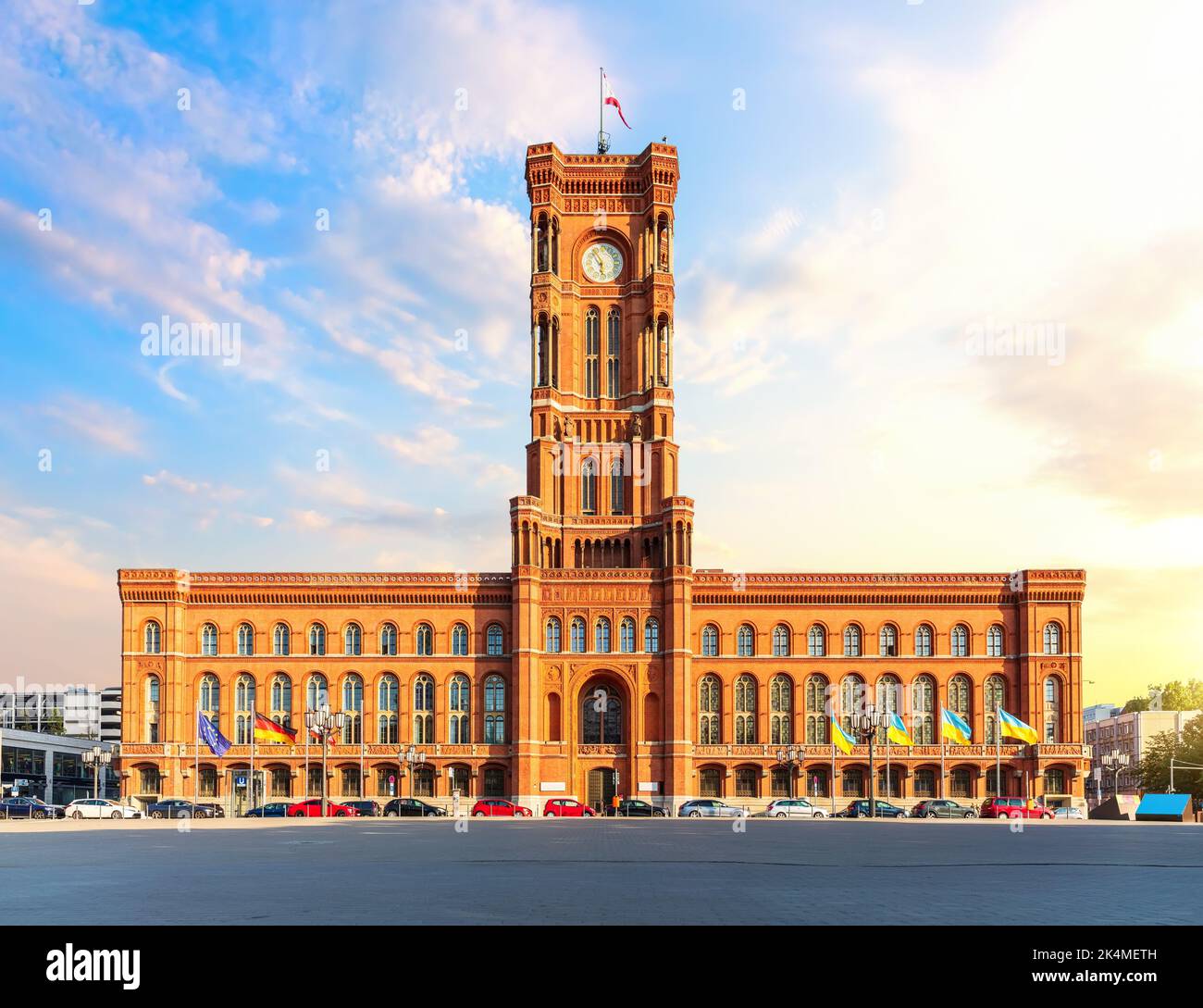 Rotes rathaus hi-res stock photography and images - Alamy