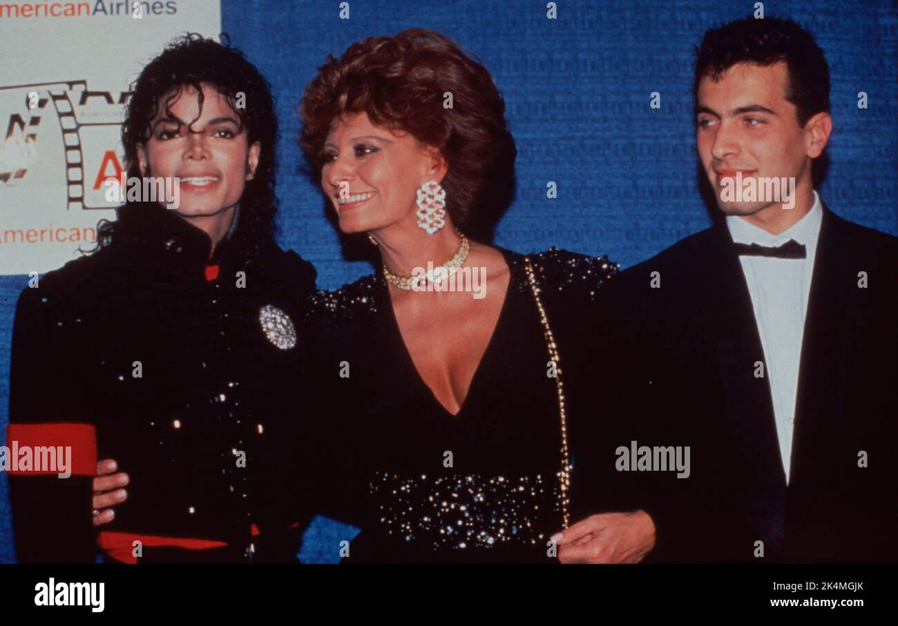 Los Angeles.CA.USA. LIBRARY. Michael Jackson, Sophia Loren and Carlo ...
