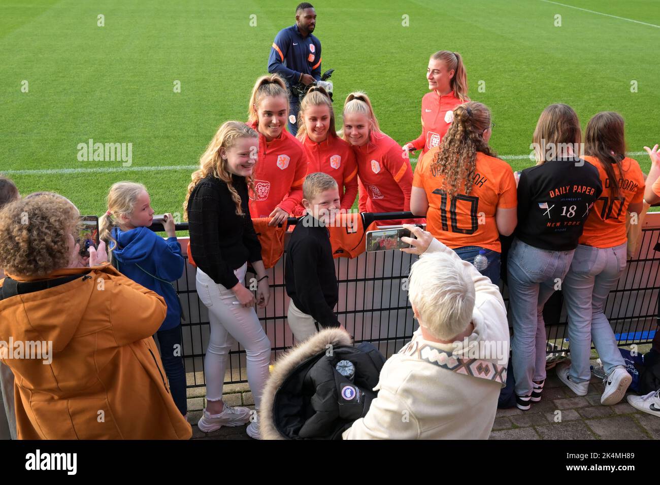 ZEIST - Netherlands, 03/10/2022, ZEIST - (lr) Jill Roord of Holland ...