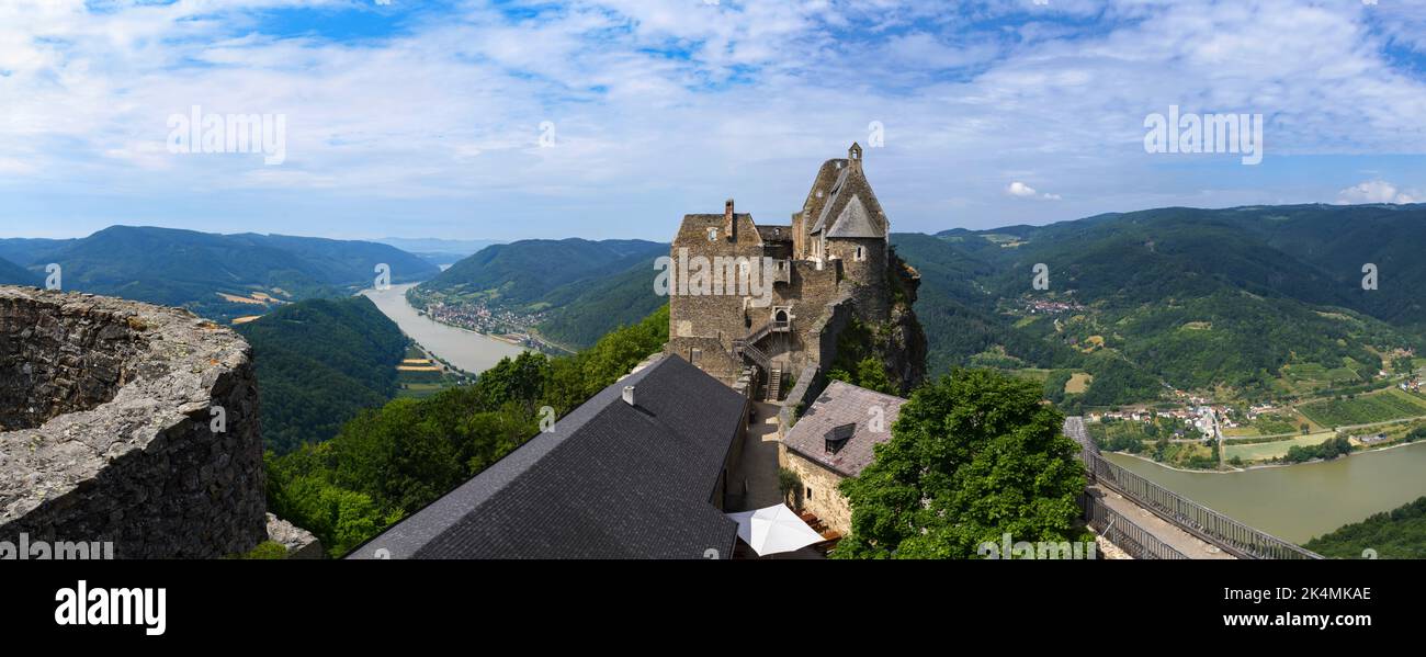 Wachau valley castle aggstein hi-res stock photography and images - Alamy