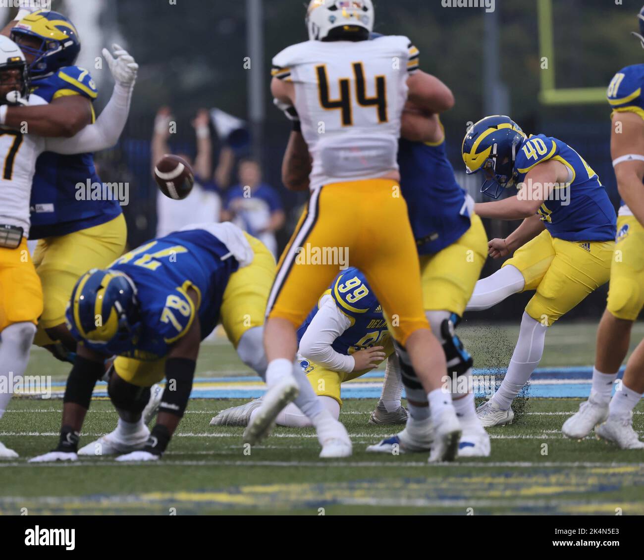 Newark, Delaware, USA. 1st Oct, 2022. Delaware Fightin Blue Hens place ...