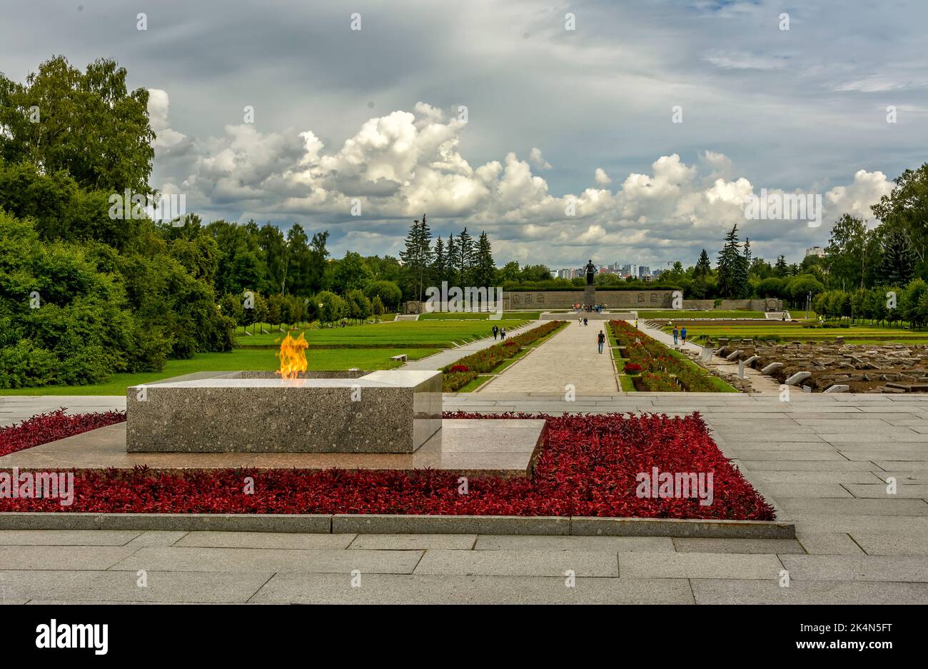 The Piskarevsky Memorial Cemetery is a mournful monument to the victims ...