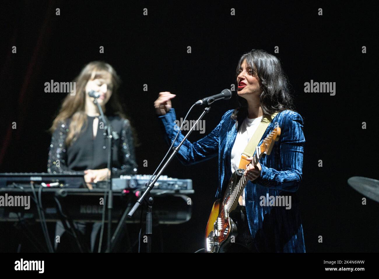 SHARON VAN ETTEN, CONCERT, 2019: Sharon Van Etten plays the main ...