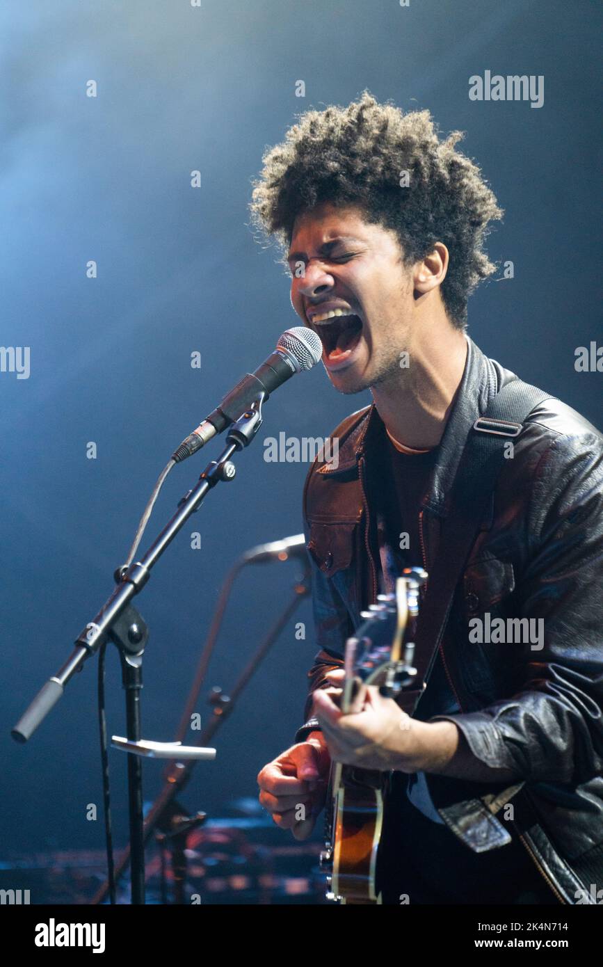 Skinny Pelembe (Doya Beardmore) plays the Walled Garden Stage at Green ...