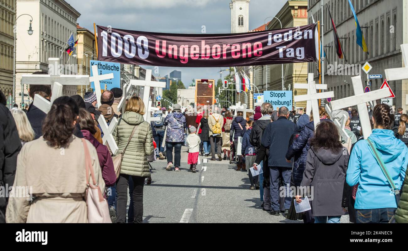 1000 kreuze hi-res stock photography and images - Alamy