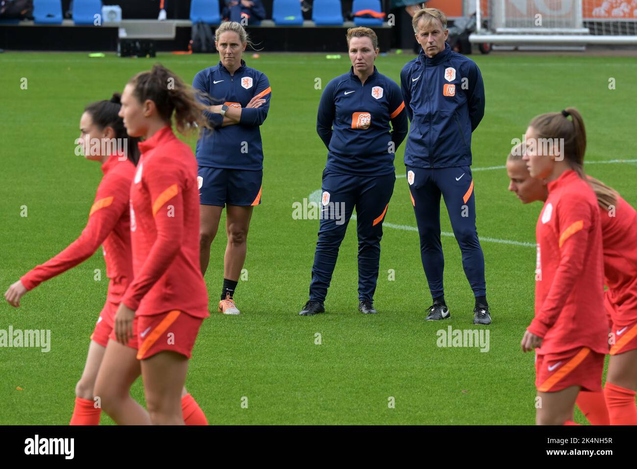 Holland women trainer coach andries jonker hi-res stock photography and ...