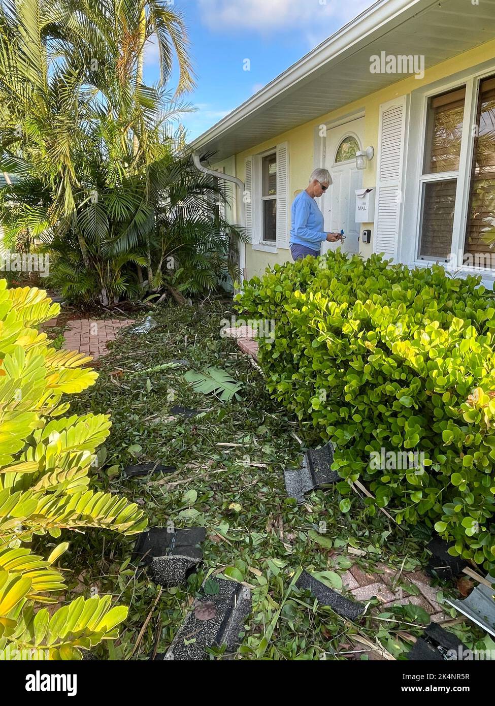 Hurricane IAN aftermath cleanup Stock Photo - Alamy