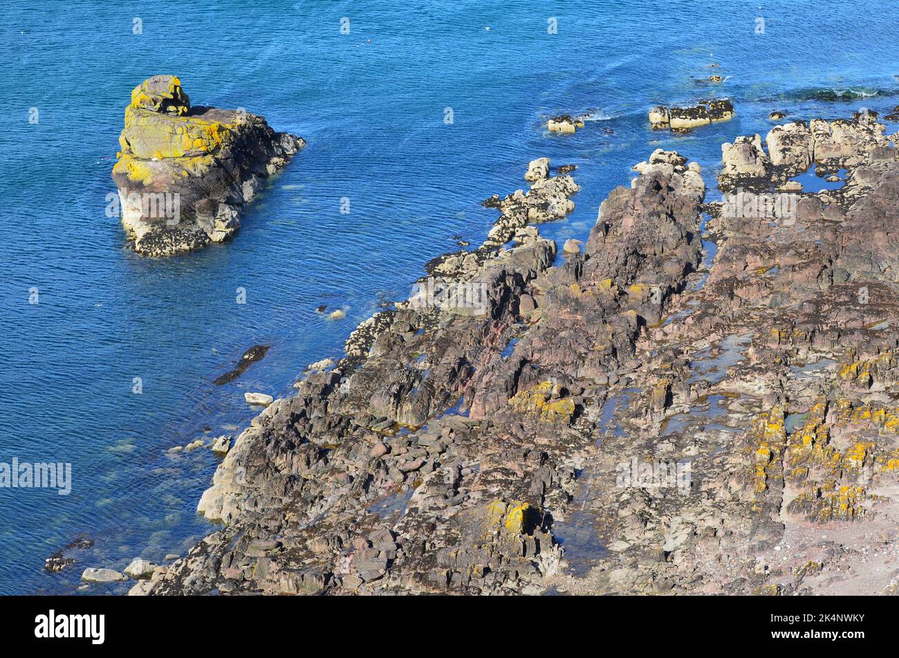 Sea cliffs along the coastal path for Dunottar Castle, Stonehaven ...