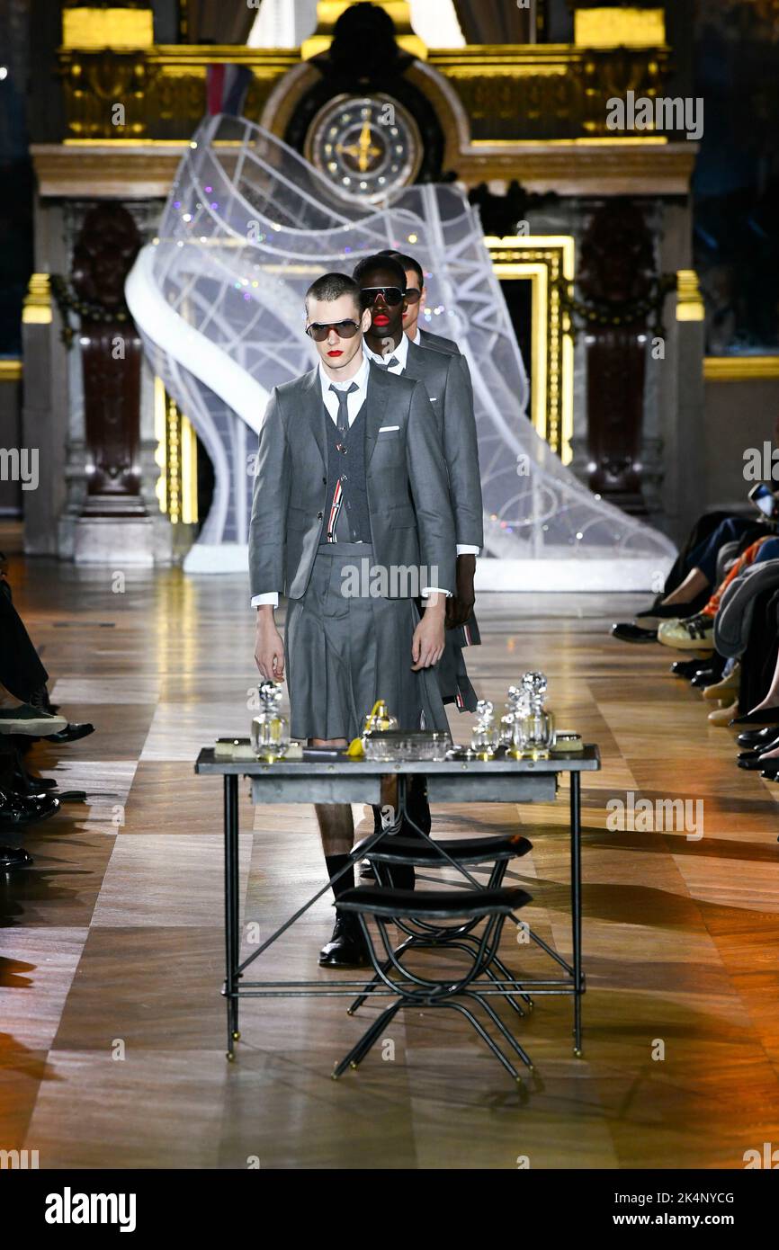 Paris, Frankreich. 03rd Oct, 2022. THOM BROWNE SS23 runway during Paris ...