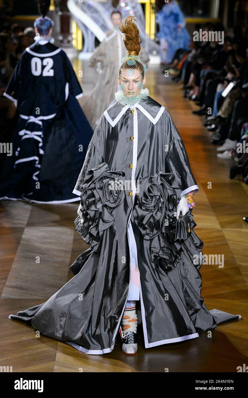 Paris, Frankreich. 03rd Oct, 2022. THOM BROWNE SS23 runway during Paris ...