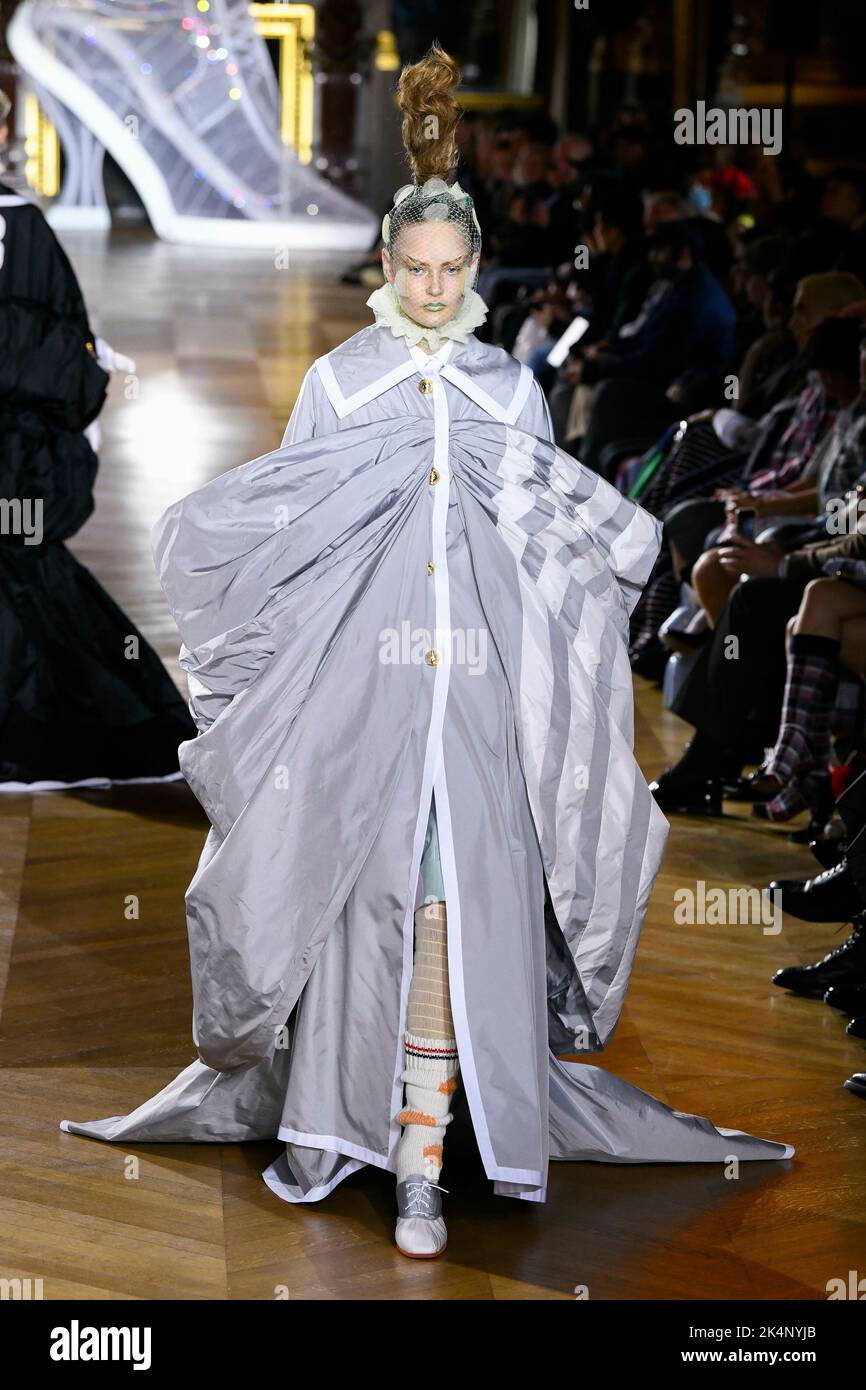 Paris, Frankreich. 03rd Oct, 2022. THOM BROWNE SS23 runway during Paris ...