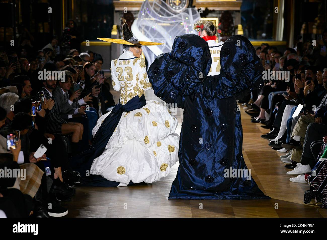 Paris, Frankreich. 03rd Oct, 2022. THOM BROWNE SS23 runway during Paris ...