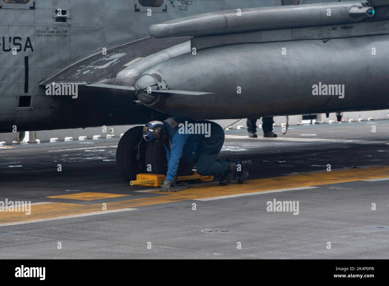 221002-N-XN177-1236 PHILIPPINE SEA (Oct. 2, 2022) – Airman Angelique ...