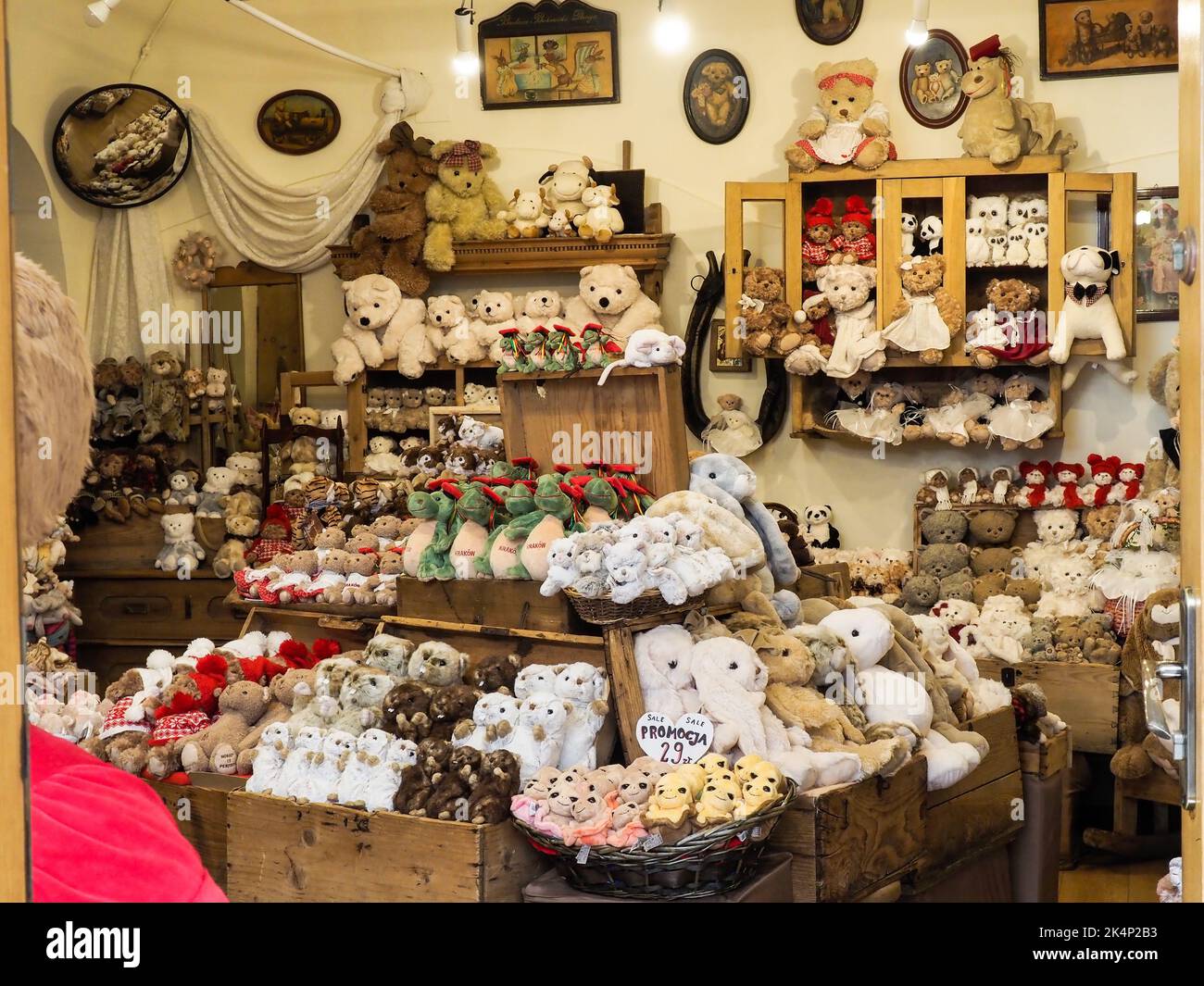 Stand teddy bear hi-res stock photography and images - Alamy