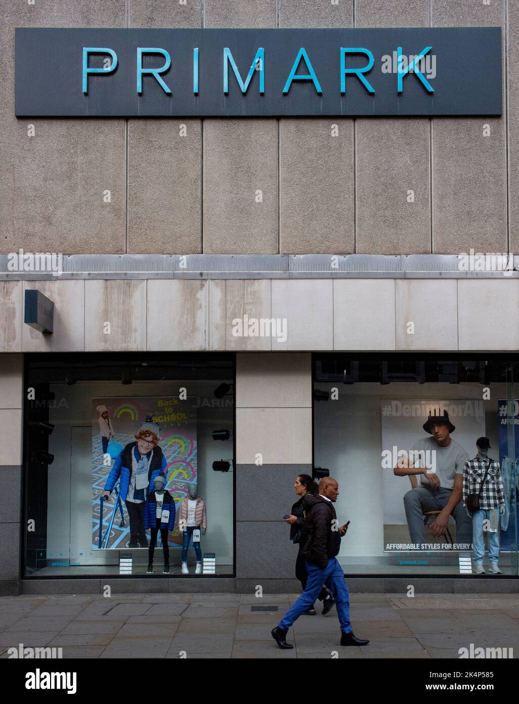 King Street, Hammersmith, London, UK; exterior of Primark Stock Photo ...
