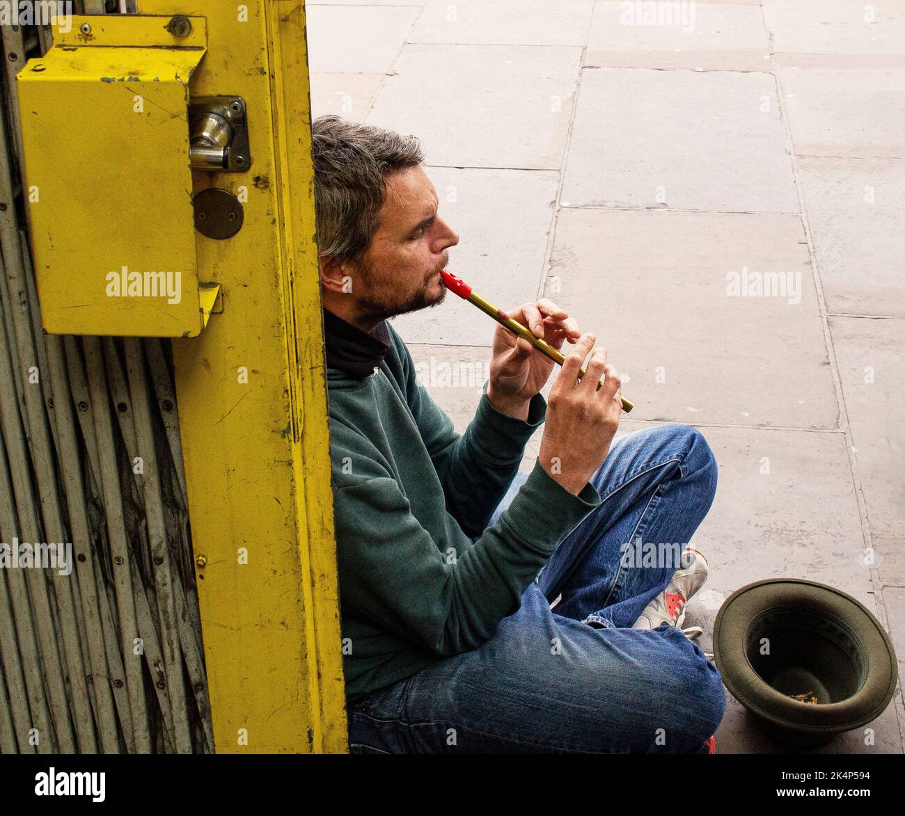 Penny whistle busker hi-res stock photography and images - Alamy