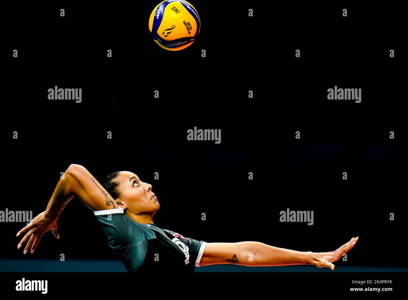 ARNHEM, NETHERLANDS - SEPTEMBER 26: Alexa Gray of Canada serves during ...