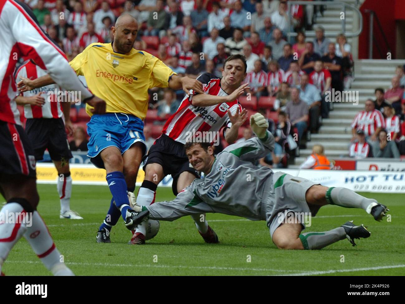 SOUTHAMPTON V PRESTON SOUTHAMPTON GOALKEEPER KELVIN DAVIS SAVES AT THE ...