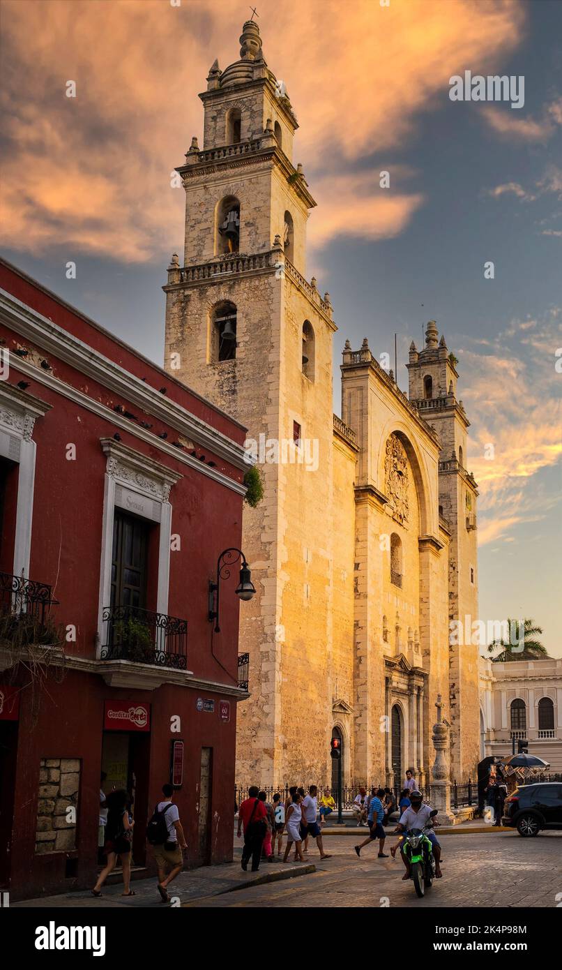 Urban scene with the Cathedral of Merida at sunset Stock Photo - Alamy