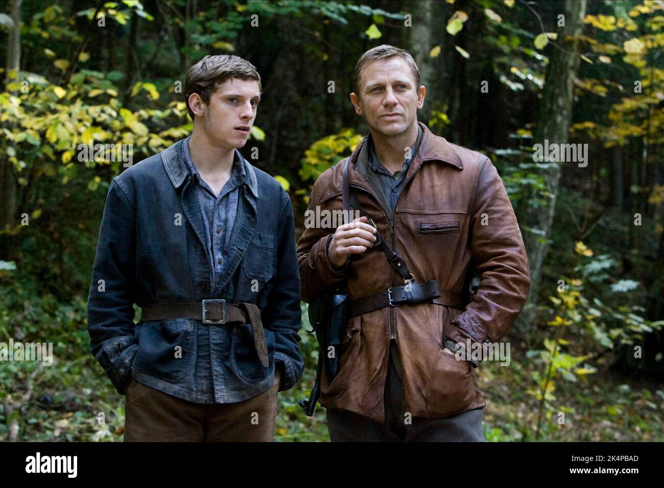 JAMIE BELL, DANIEL CRAIG, DEFIANCE, 2008 Stock Photo - Alamy