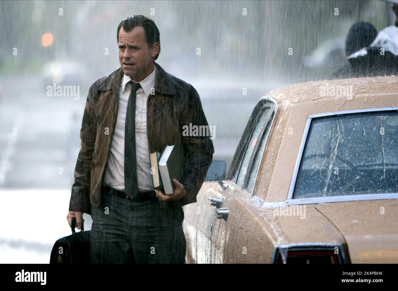 Flash of genius greg kinnear hi-res stock photography and images - Alamy