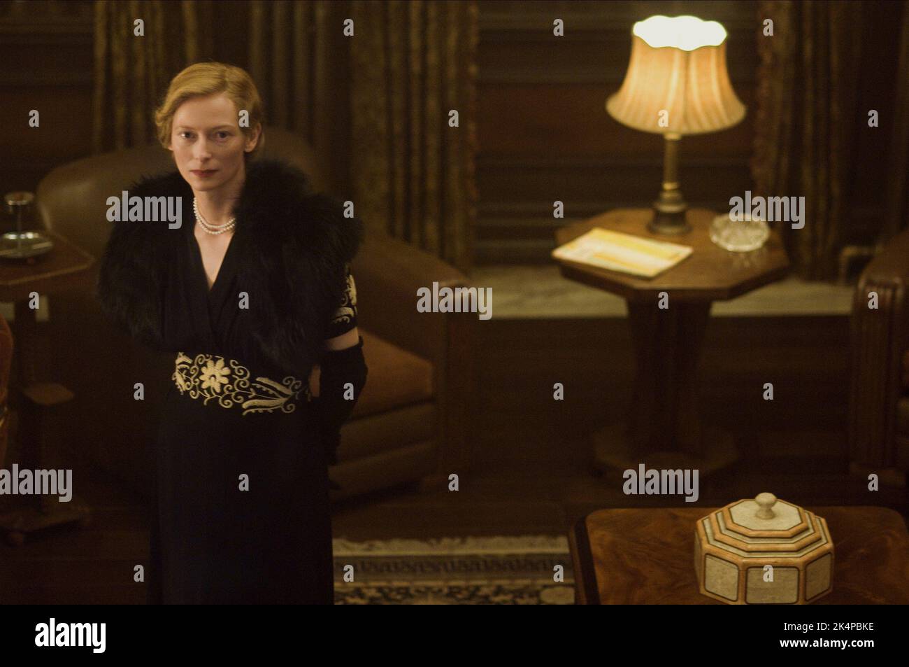 TILDA SWINTON, THE CURIOUS CASE OF BENJAMIN BUTTON, 2008 Stock Photo ...