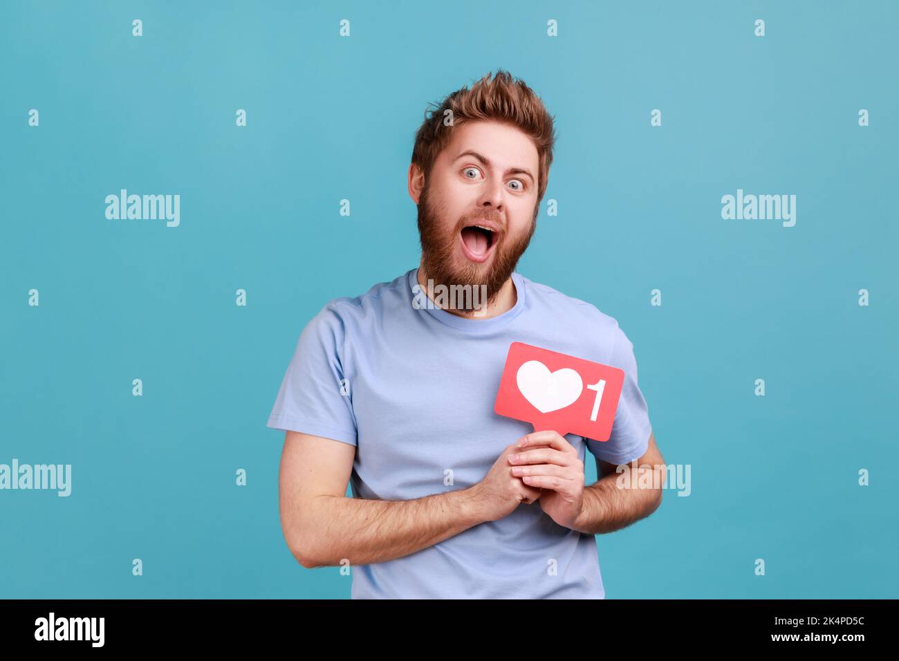 Red icon like counter notification hi-res stock photography and images ...