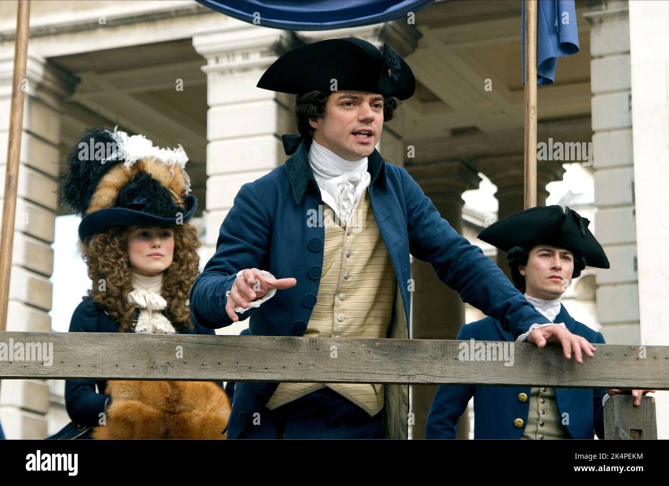 KEIRA KNIGHTLEY, DOMINIC COOPER, THE DUCHESS, 2008 Stock Photo - Alamy