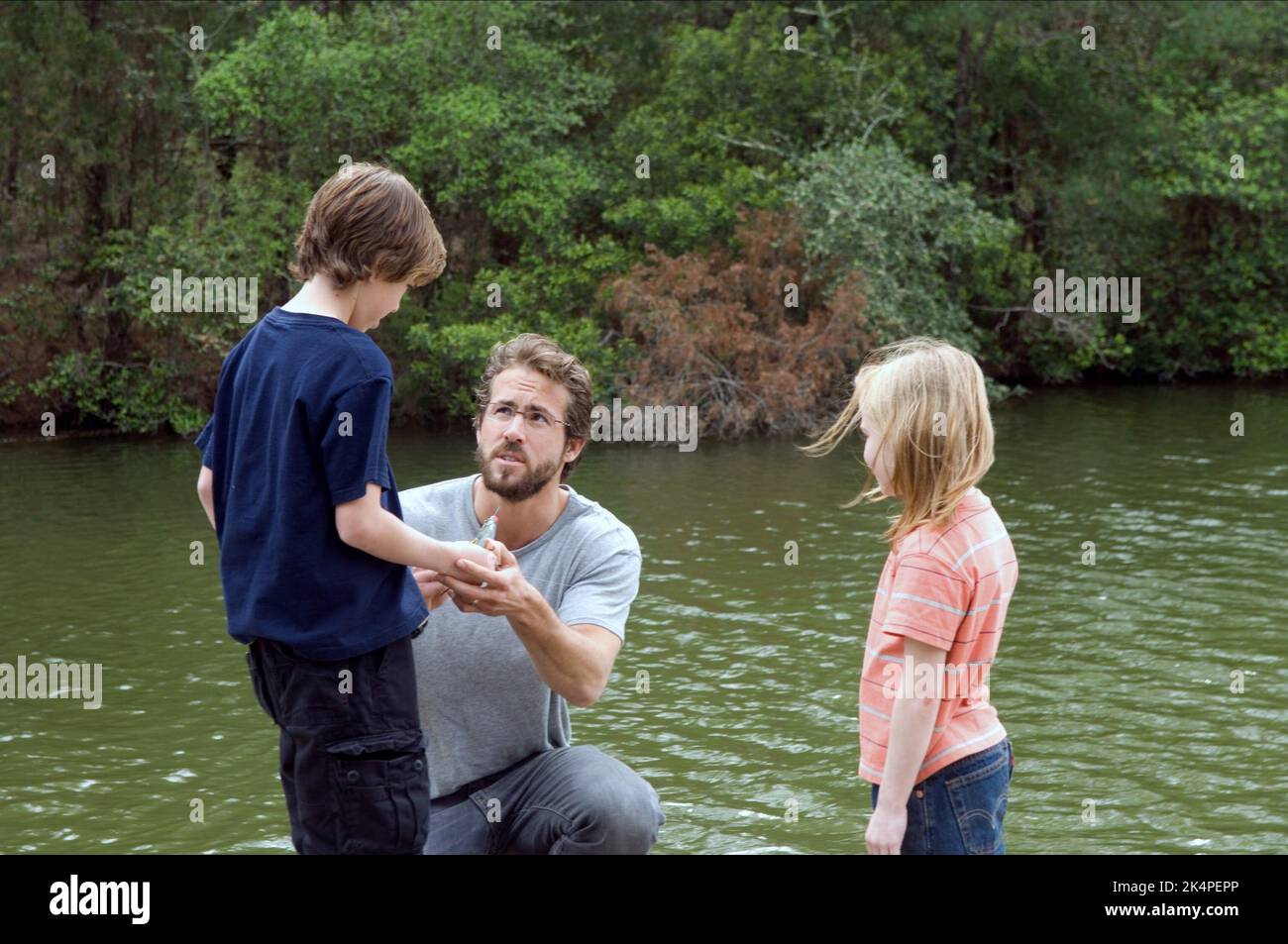 RYAN REYNOLDS, FIREFLIES IN THE GARDEN, 2008 Stock Photo - Alamy