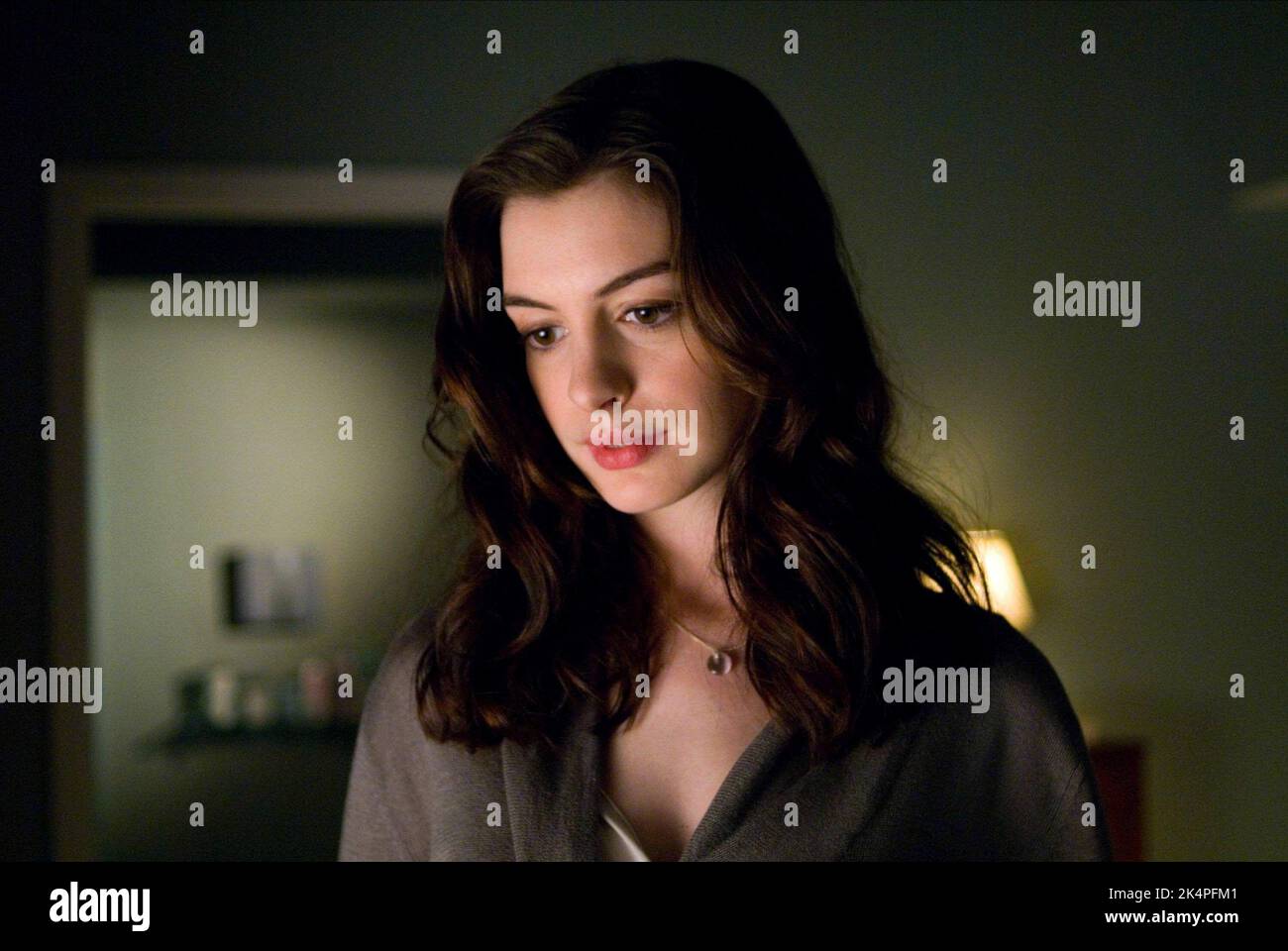 Passengers anne hathaway 2008 ©columbia hi-res stock photography and images - Alamy