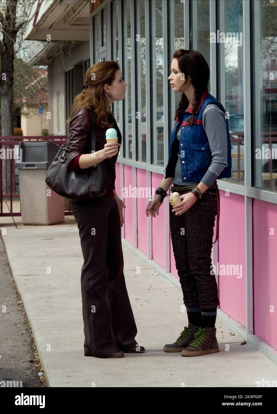 AMY ADAMS, EMILY BLUNT, SUNSHINE CLEANING, 2008 Stock Photo - Alamy