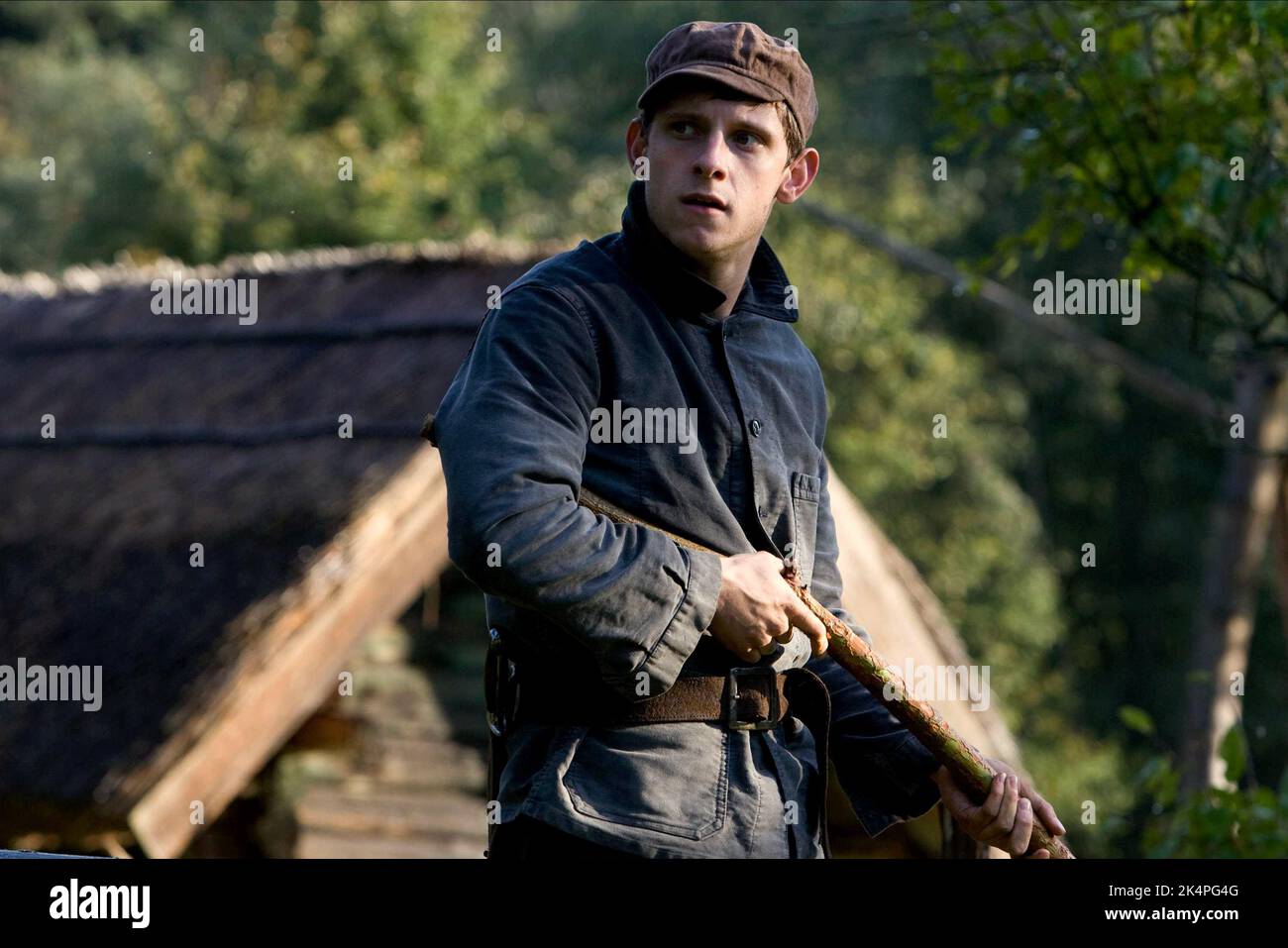 JAMIE BELL, DEFIANCE, 2008 Stock Photo - Alamy