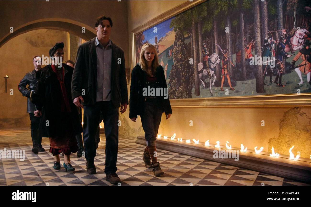 HELEN MIRREN, BRENDAN FRASER, ELIZA BENNETT, INKHEART, 2008 Stock Photo ...