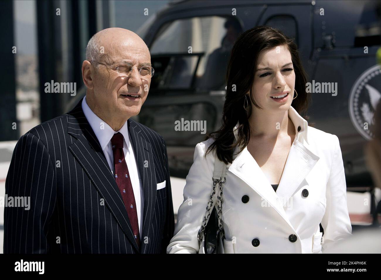 ALAN ARKIN, ANNE HATHAWAY, GET SMART, 2008 Stock Photo - Alamy