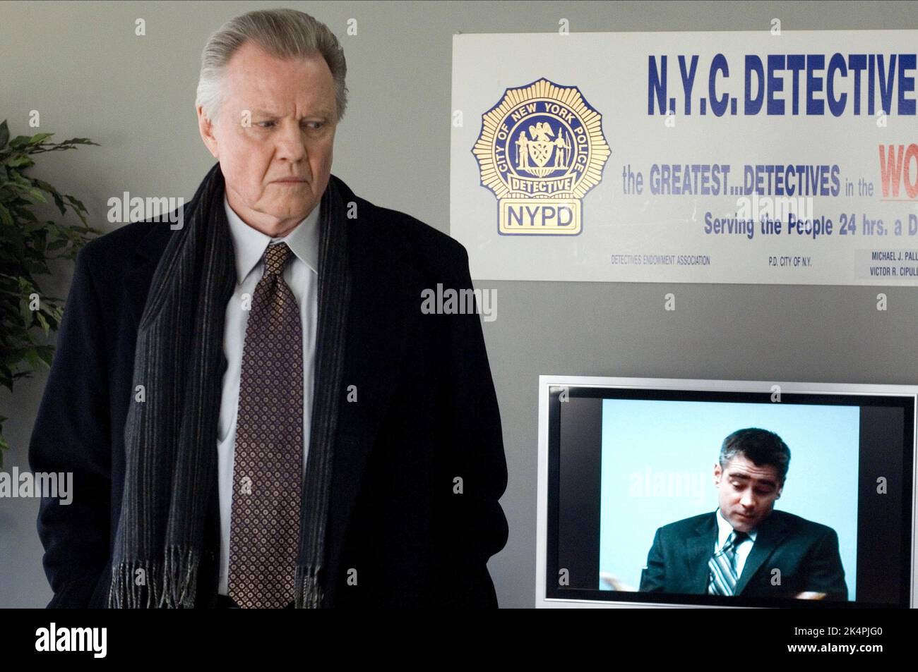 JON VOIGHT, COLIN FARRELL, PRIDE AND GLORY, 2008 Stock Photo - Alamy