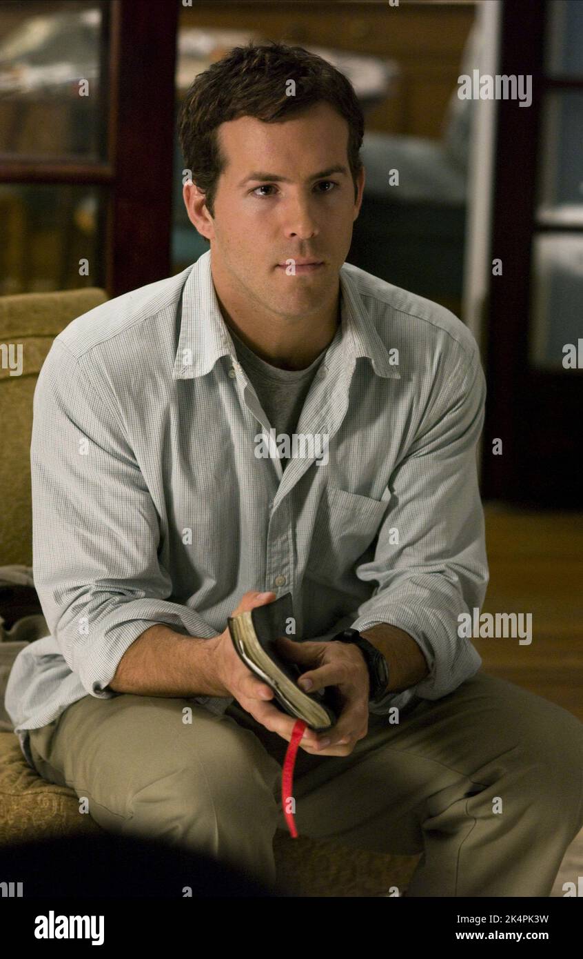 Definitely maybe ryan reynolds hi-res stock photography and images - Alamy
