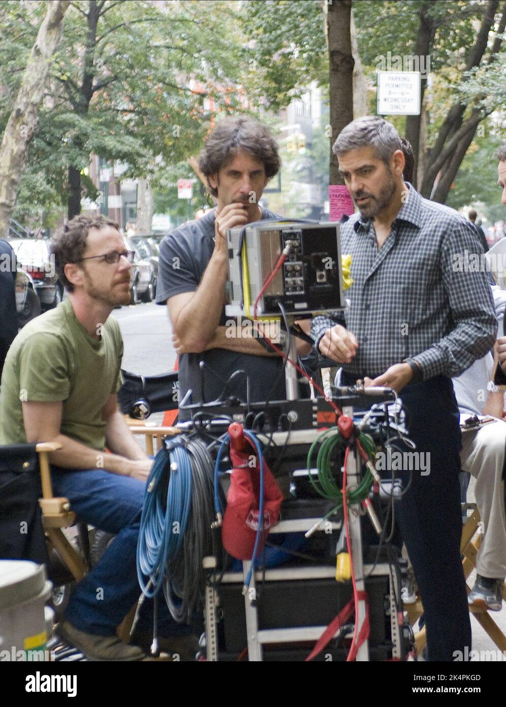 ETHAN COEN, JOEL COEN, GEORGE CLOONEY, BURN AFTER READING, 2008 Stock Photo - Alamy