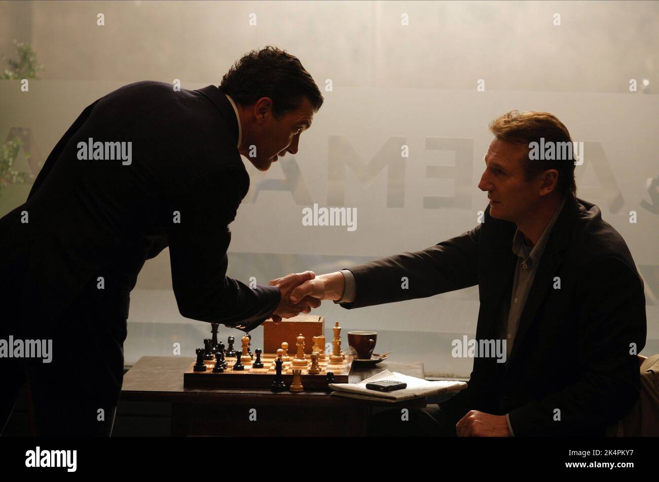 ANTONIO BANDERAS, LIAM NEESON, THE OTHER MAN, 2008 Stock Photo - Alamy