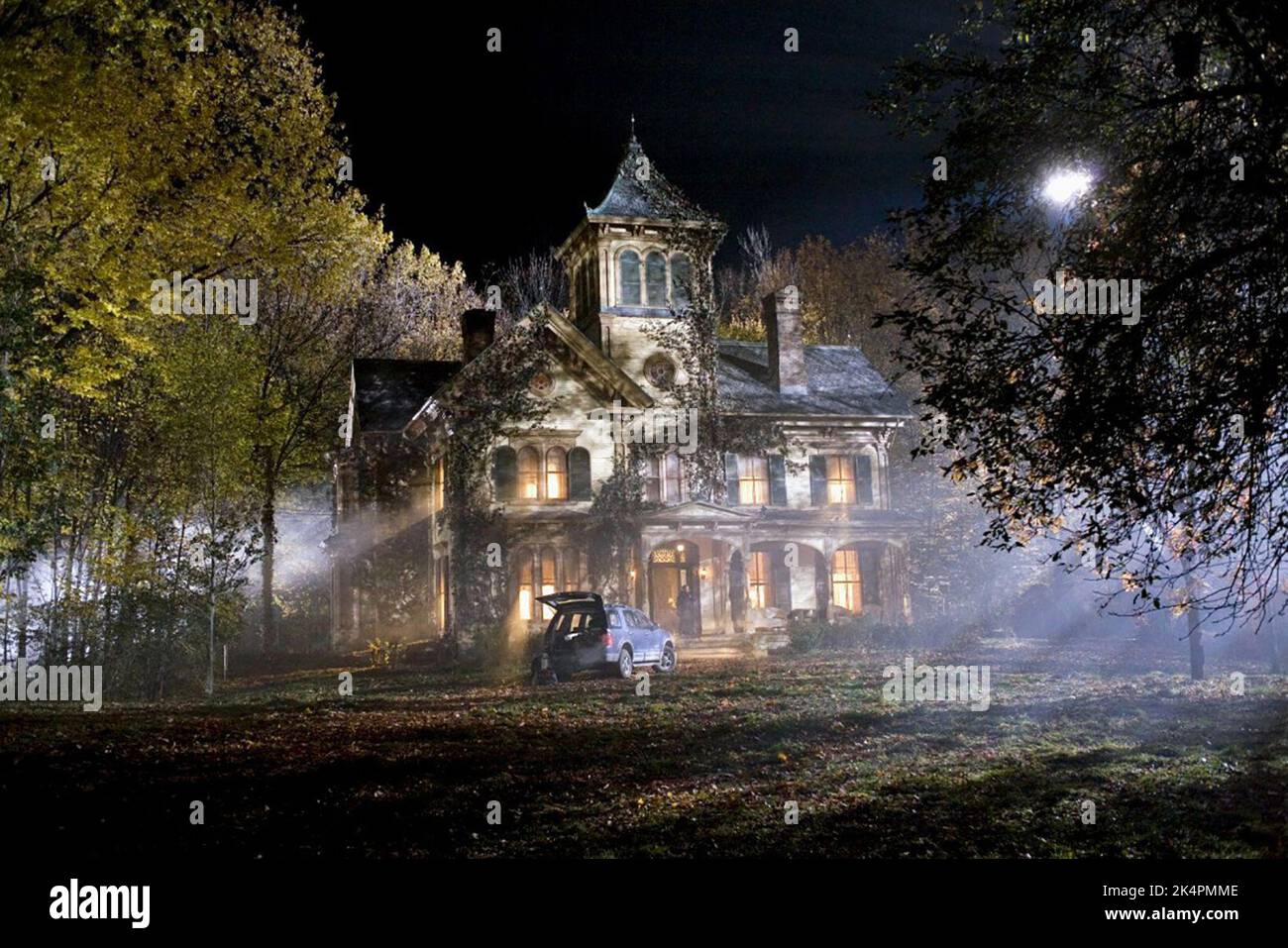 RUN-DOWN SPIDERWICK HOUSE, THE SPIDERWICK CHRONICLES, 2008 Stock Photo ...