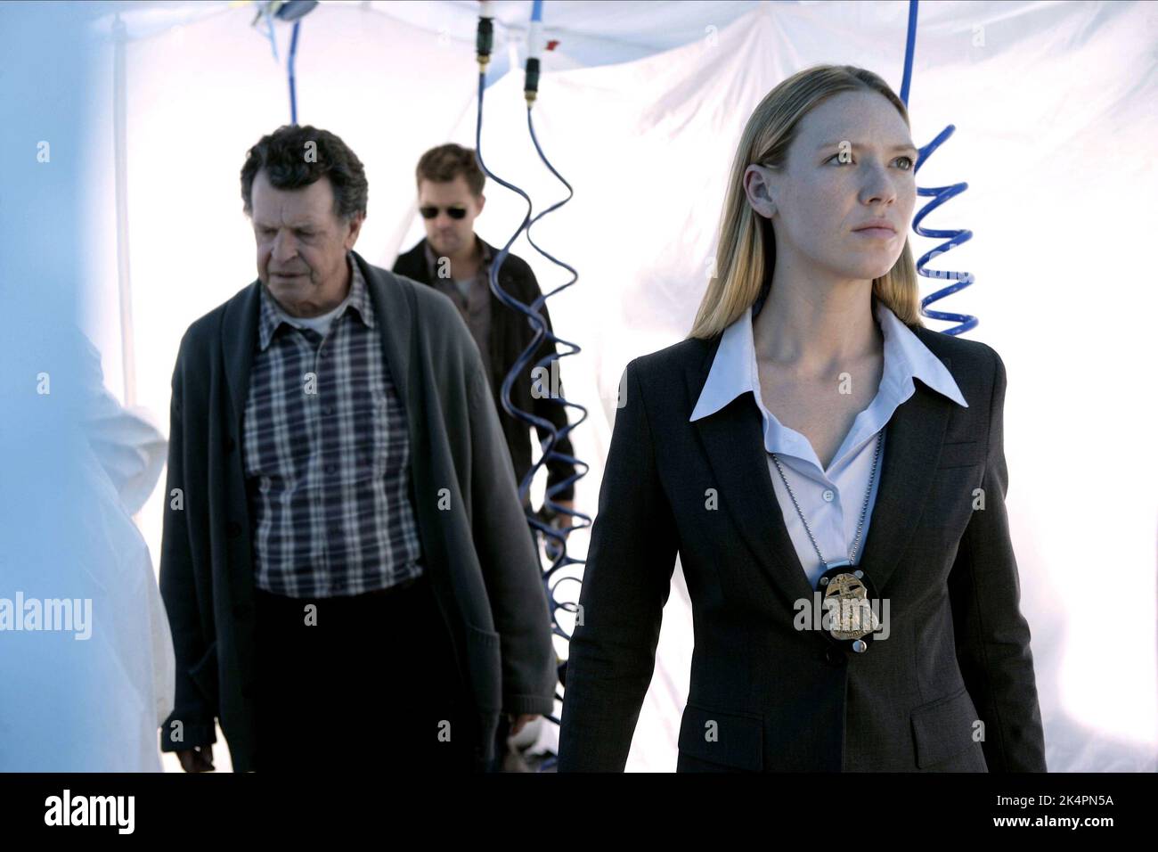 Anna torv and john noble hi-res stock photography and images - Alamy