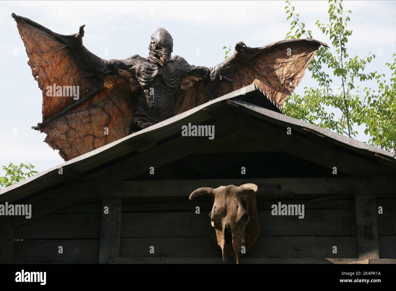MOVIE SCENE, FLU BIRD HORROR, 2008 Stock Photo - Alamy