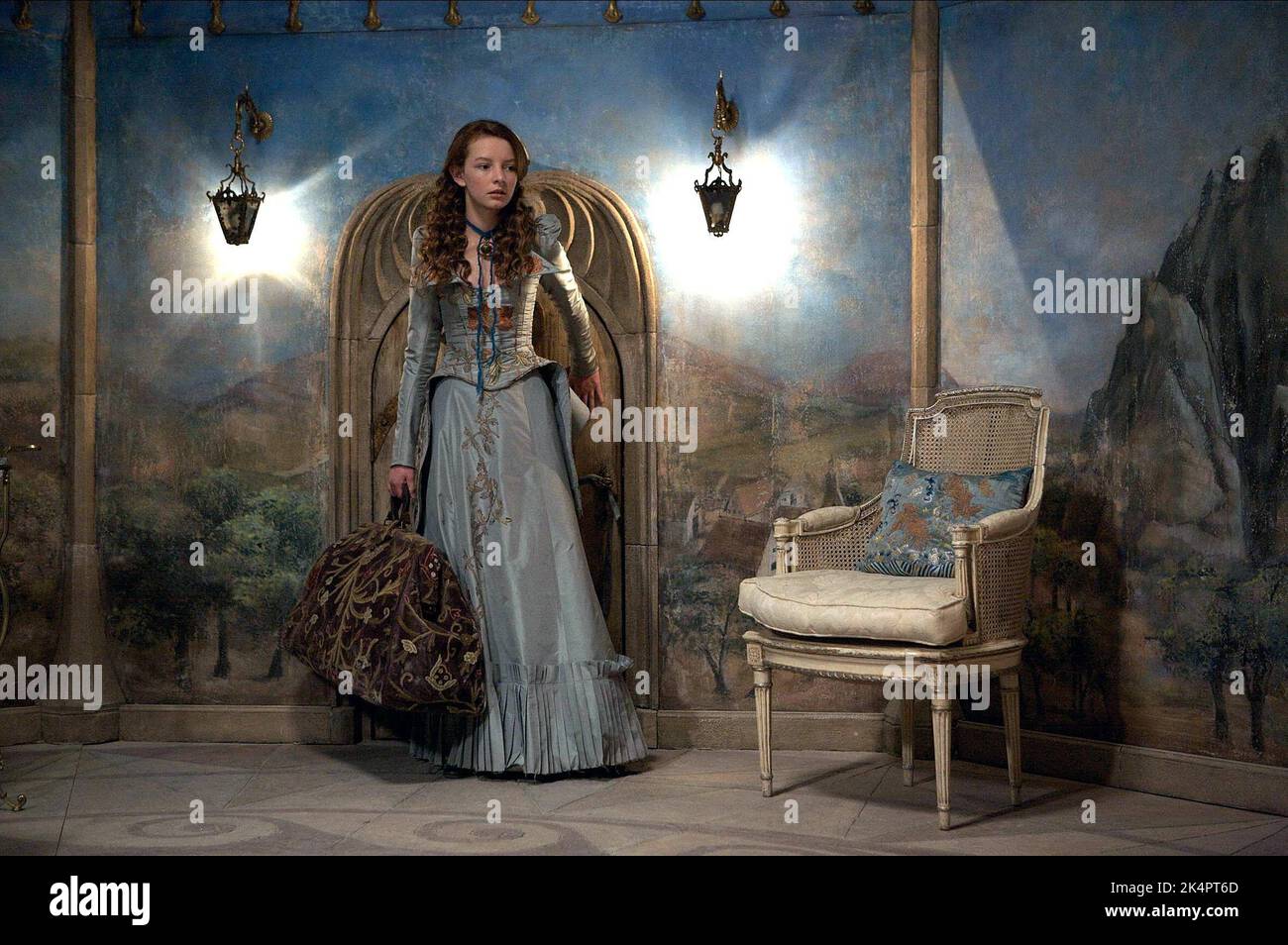 DAKOTA BLUE RICHARDS, THE SECRET OF MOONACRE, 2008 Stock Photo - Alamy