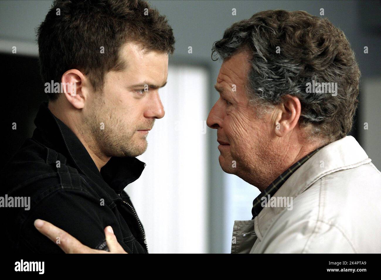 Fringe tv hi-res stock photography and images - Alamy