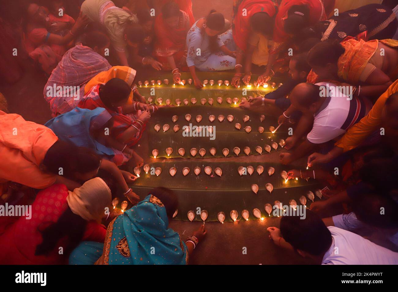 Jamshedpur, Jharkhand, India. 3rd Oct, 2022. Hindu devotees perform the ...
