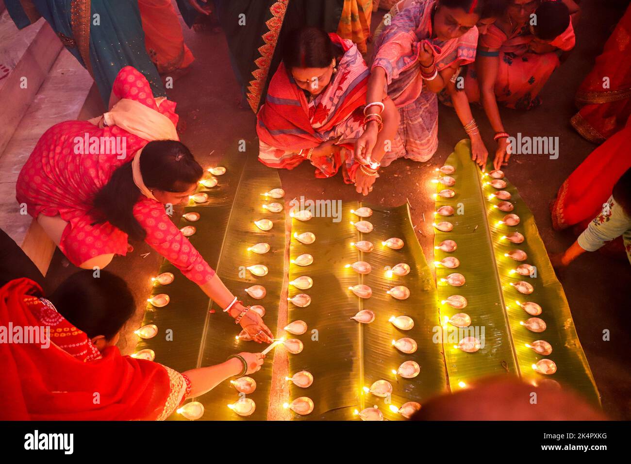 Jamshedpur, Jharkhand, India. 3rd Oct, 2022. Hindu devotees perform the ...